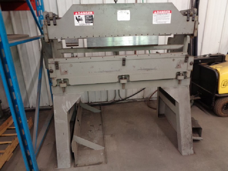Press Brake: 12 ton X 48" Bantam Pneumatic Press Brake B4120