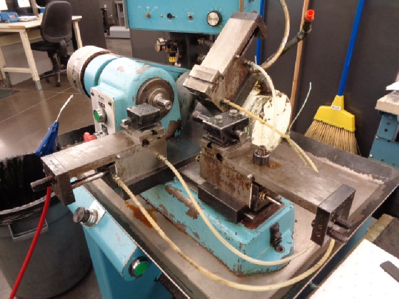 Manual Lathe: McLean Model: 750 (3 Axis) Production Lathe