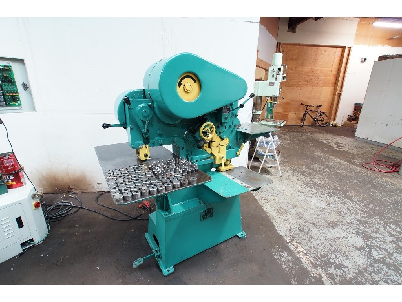 Ironworker: Gairu MF10 30 Ton Mechanical Ironworker