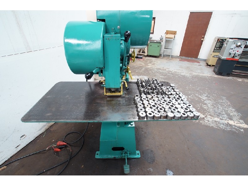 Ironworker: Gairu MF10 30 Ton Mechanical Ironworker